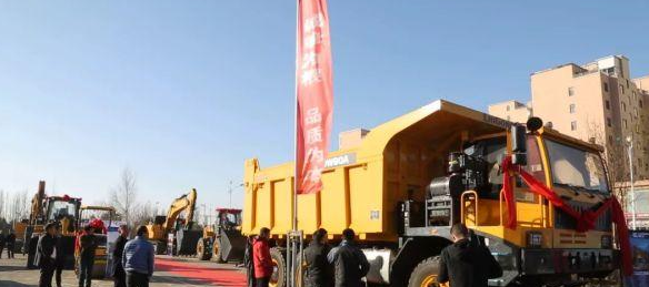 【首战告捷】柳工DW90A矿用宽体自卸车隆重上市_铁甲工程机械网