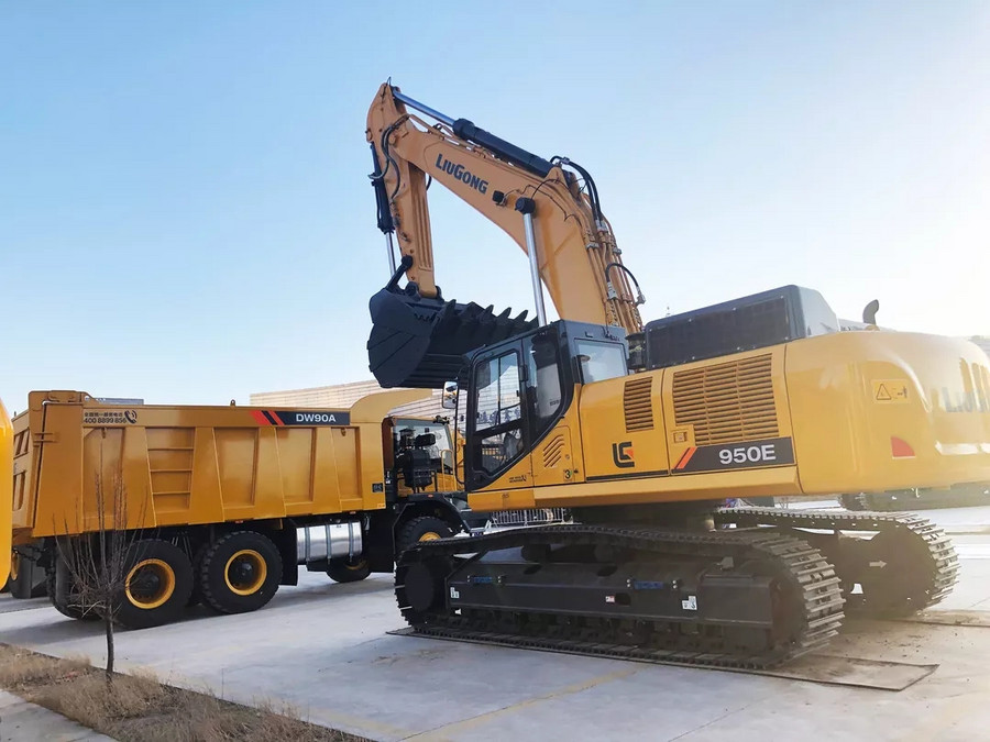 3小时获4亿订单，柳工为鄂尔多斯绿色矿山发展持续供能_铁甲工程机械网