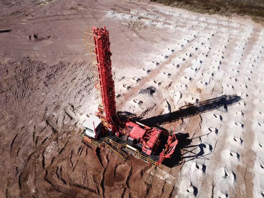 43430米！山特维克牙轮钻机D50KS打破世界纪录!_铁甲工程机械网