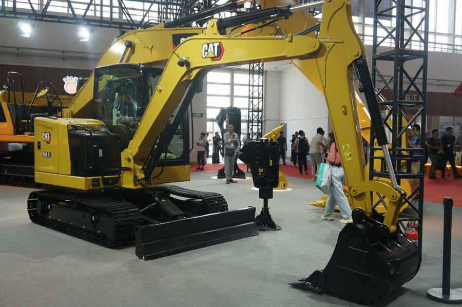 视频说车：新款Cat®306.5和Cat®306全公开！_铁甲工程机械网
