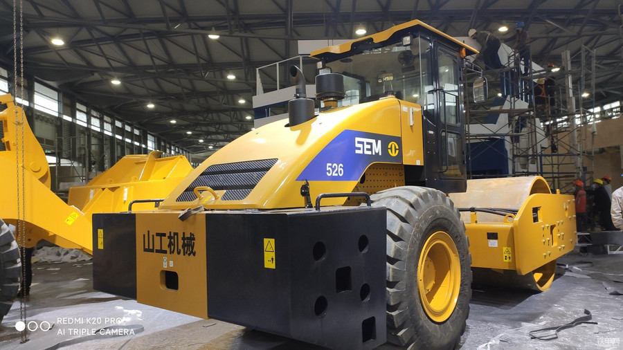 bauma CHINA 2020探馆：山工机械四款新机亮相宝马展，SEM658D电驱装载机即将发布！_铁甲工程机械网