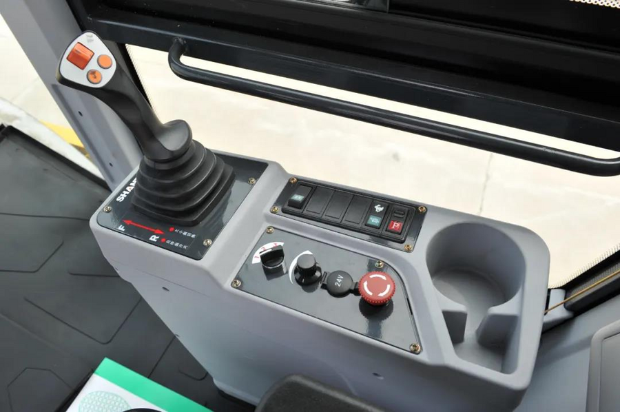 路基先锋：全新山推SR26H-C6压路机 尽逐前路_铁甲工程机械网