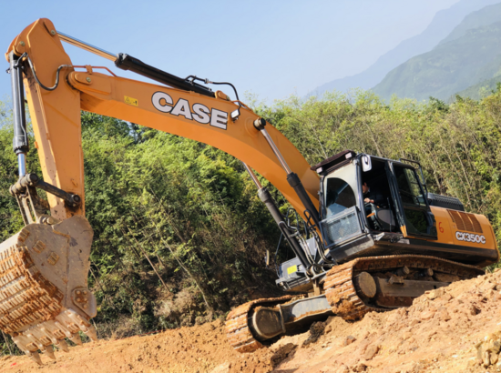基建吹响“冲锋号”，凯斯CX350C陪您大干四季度！_铁甲工程机械网